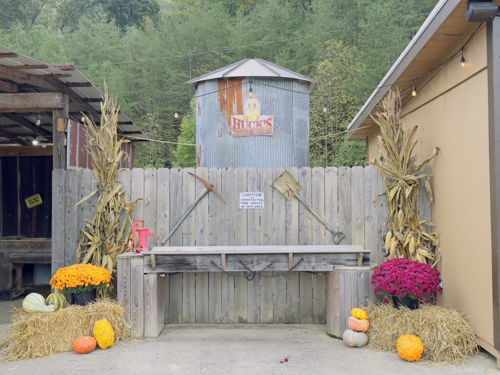 Gem Mining Blue Ridge – Huck's Lost Mine